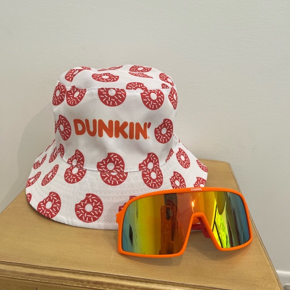 Dunkin Donuts | Accessories | Dunkin Donuts Reversible Bucket Hat And ...